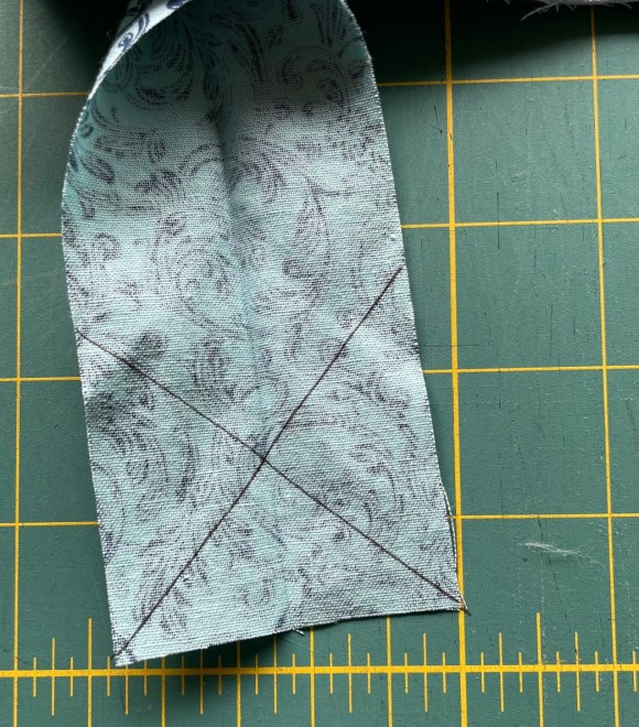 Closing a Binding – Better Done Quilts